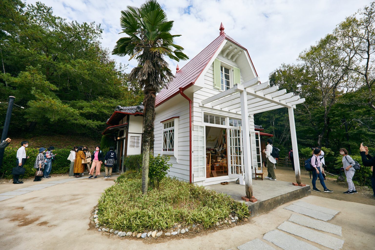 Ένα πάρκο αφιερωμένο στα αγαπημένα anime του Studio Gilby - OLAFAQ