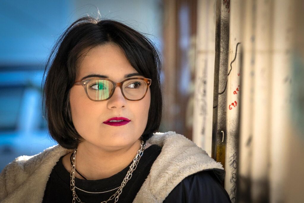 Η Livania έγραψε ένα πανέμορφο dream-pop άλμπουμ σ' ένα δωμάτιο στην Κομοτηνή - OLAFAQ