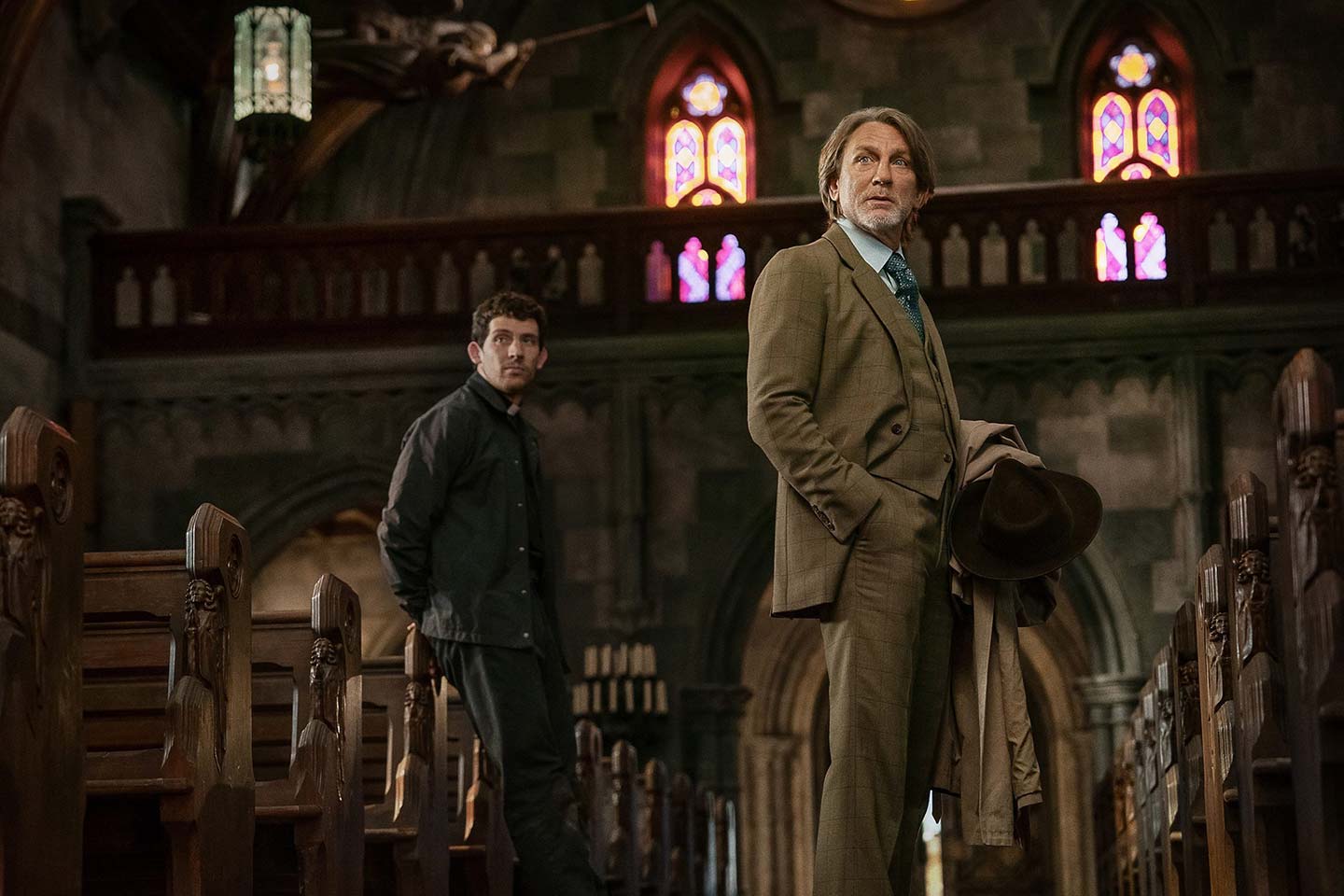 Το "Wake Up Dead Man" με τον Daniel Craig αποκαλύπτει τα πρώτα σκοτεινά του πλάνα - Δείτε το ...